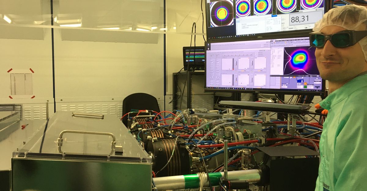 How TRUMPF makes lightning strikes harmless | TRUMPF