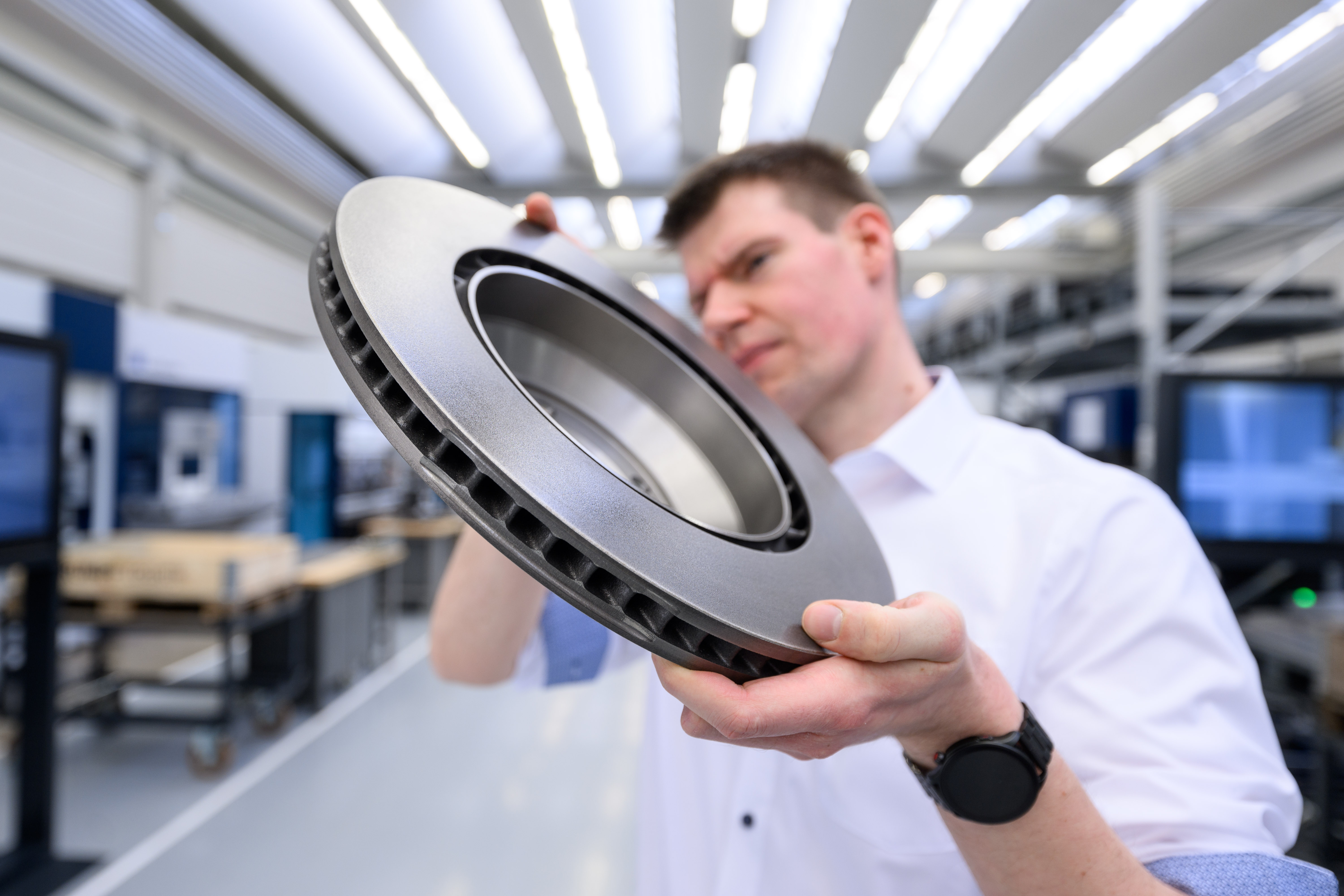 Brake discs: TRUMPF takes action against fine dust | TRUMPF