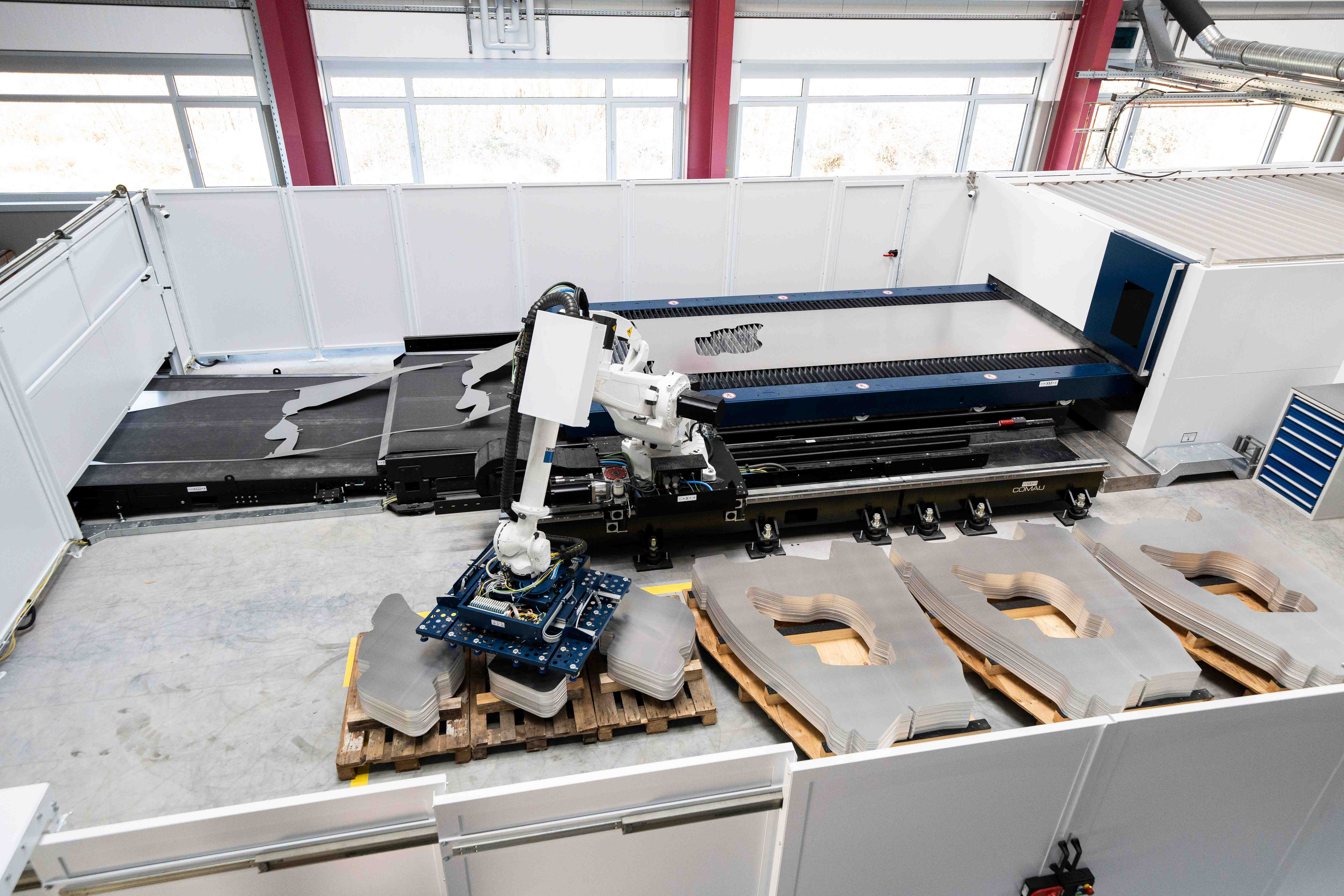 Sheet-metal processing: TRUMPF laser-blanking system cuts costs and ...