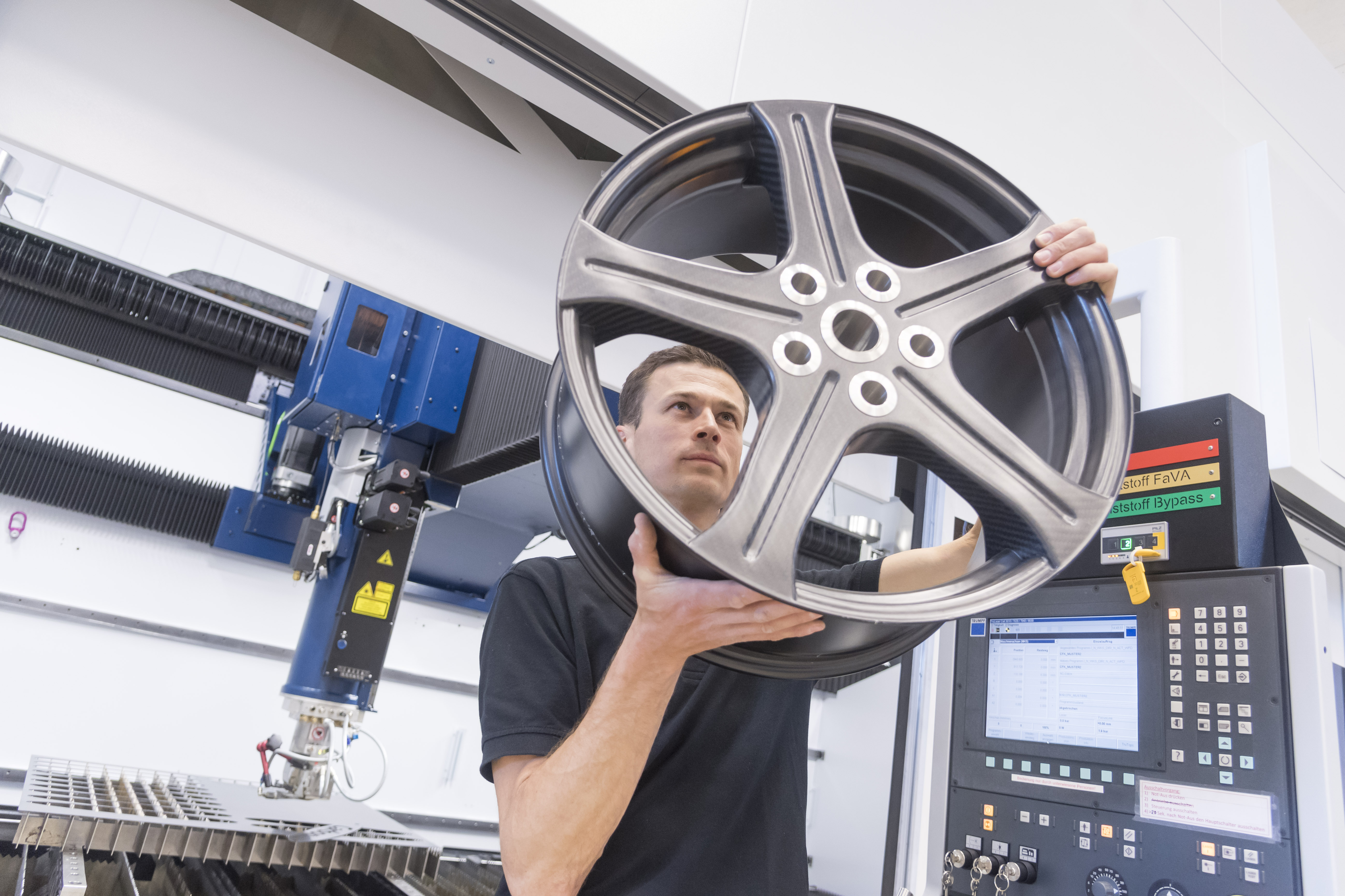 TRUMPF focusing on electromobility and Industry 4.0 | TRUMPF