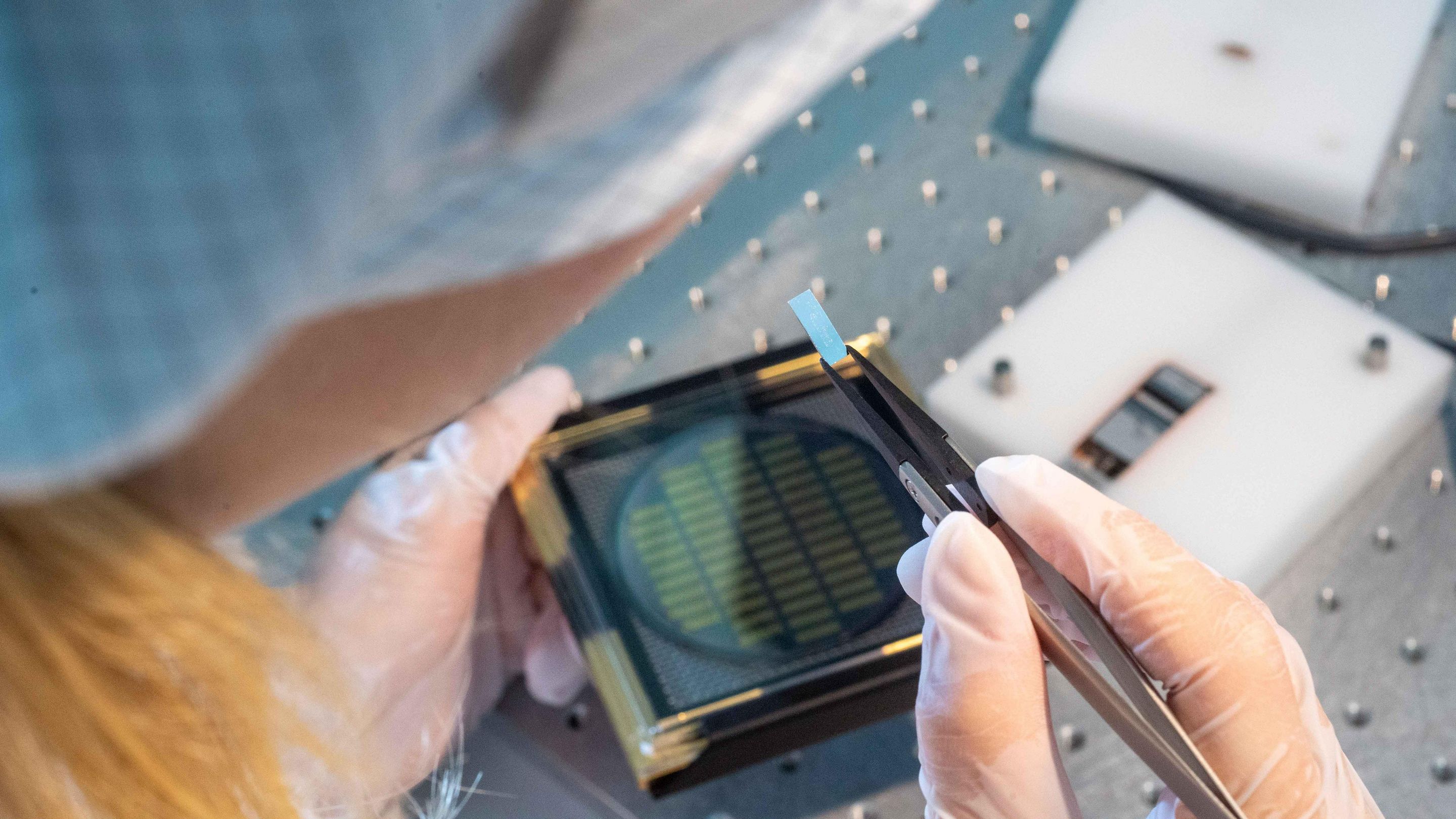 Trumpf und Q.ant: "Quantencomputer-Chips made in Germany" - Golem.de