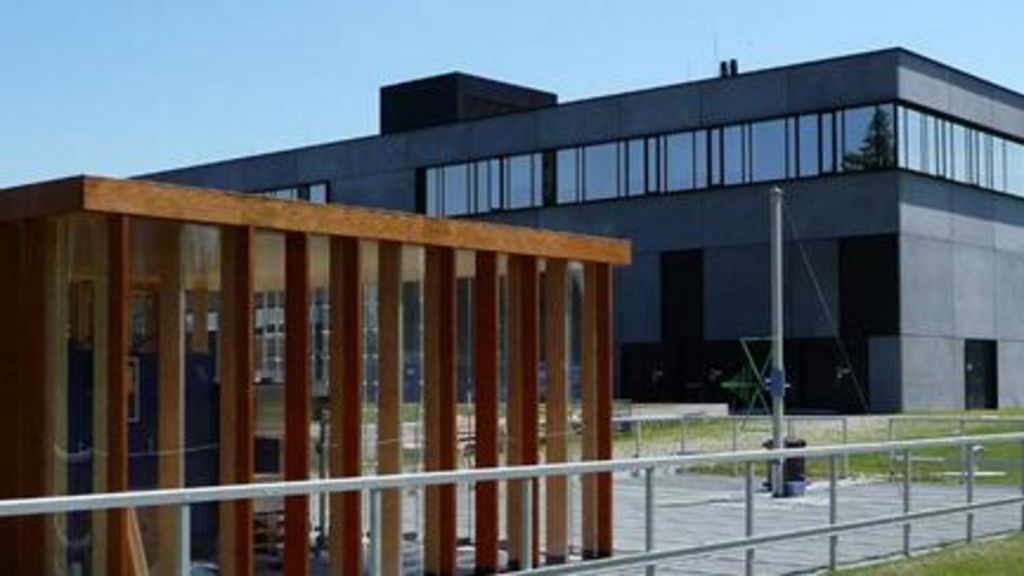 Test and qualification center | TRUMPF