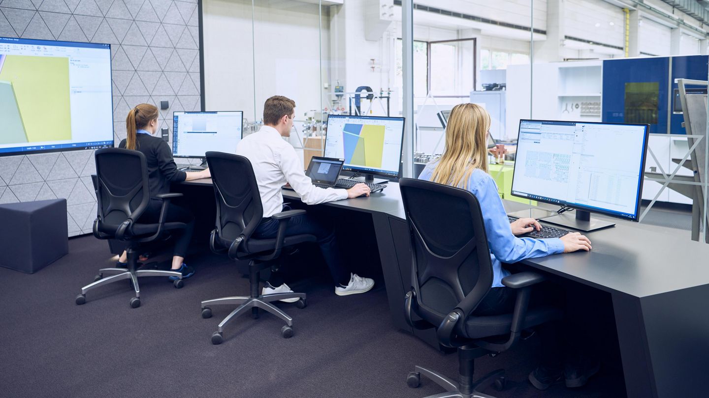 TRUMPF opens new smart factory in Ditzingen | TRUMPF