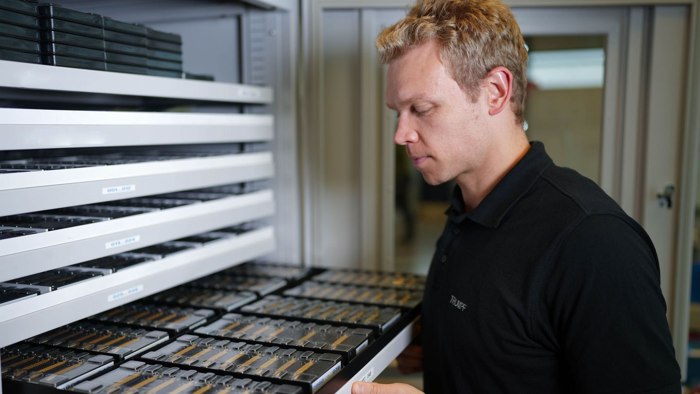 Improved vehicle safety with brake pad scorching using VCSEL-based ...