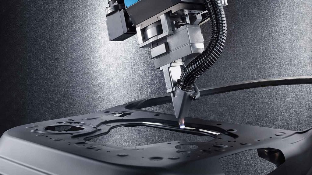 Laser paint removal | TRUMPF