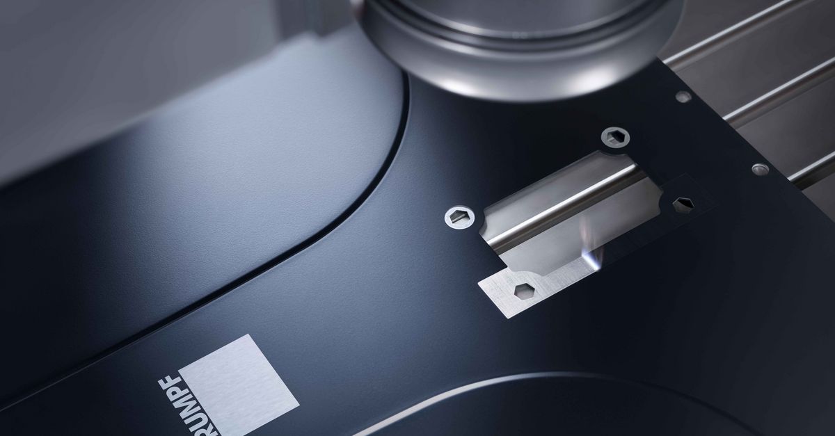 Laser paint removal | TRUMPF