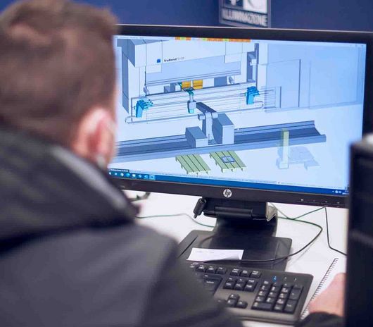 The success story of our customer AEC ILLUMINAZIONE SRL | TRUMPF