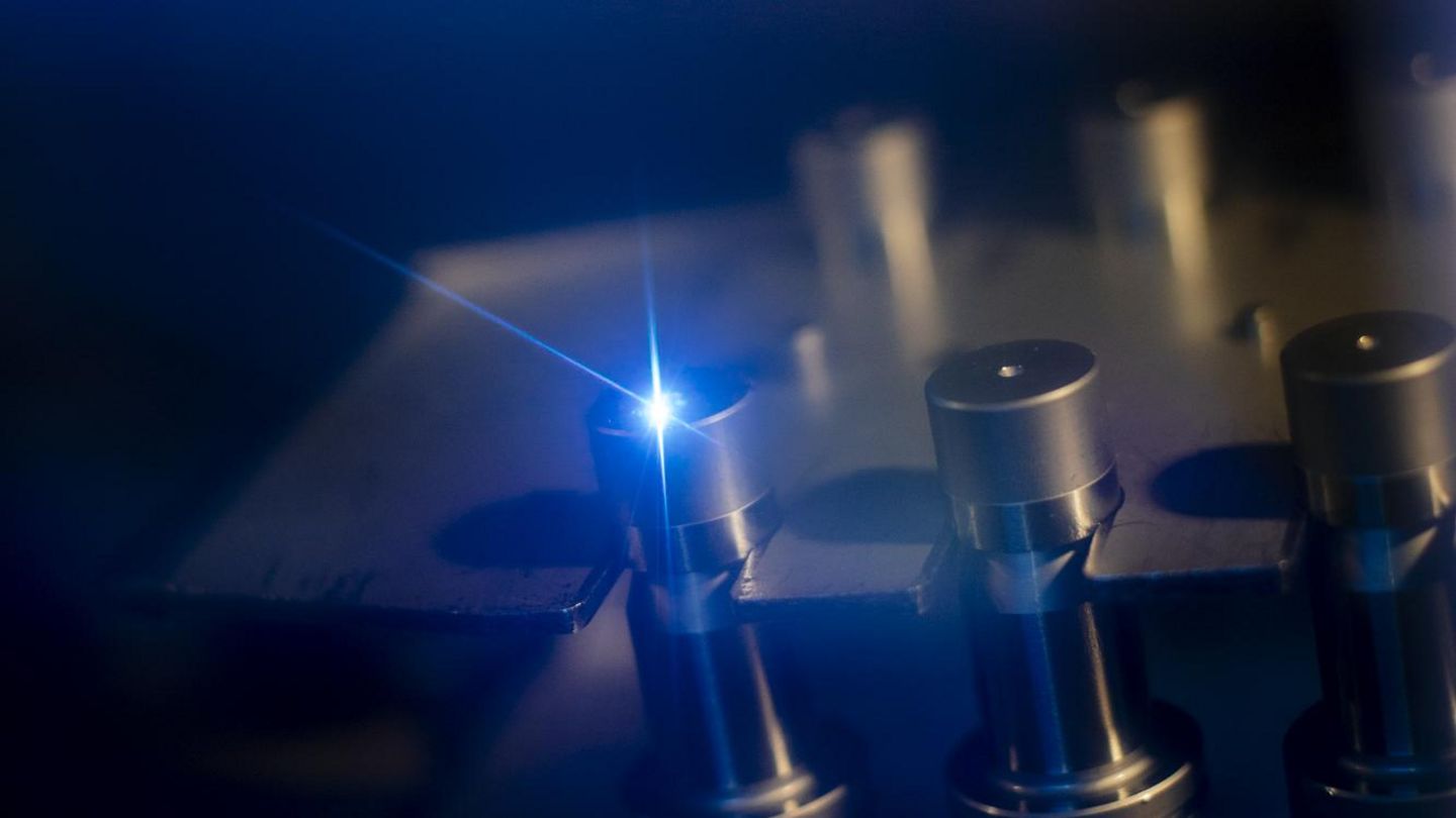 TruMark Series 6000: Taking laser marking to a new dimension | TRUMPF