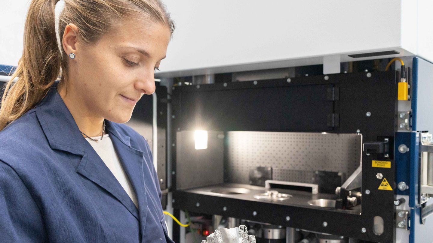 IDS: TRUMPF shows turbo 3D printing of dental prostheses | TRUMPF