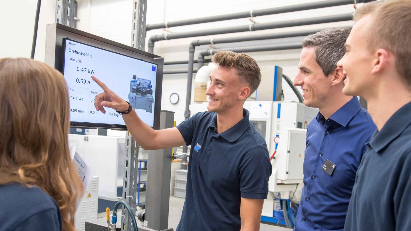 Fachkräftemangel: TRUMPF stellt so viele Auszubildende ein wie noch nie ...